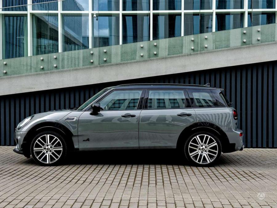 Pelēks MINI Clubman 2020 Viļņa, ar dzinēja tilpumu 2.00 L un nobraukumu 112 tūkst. km par 27900 €, foto 4 vietnē AUTOMOTO.COM.LV