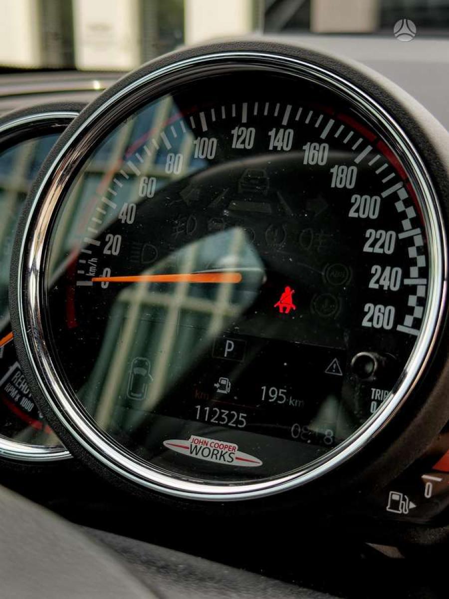 Pelēks MINI Clubman 2020 Viļņa, ar dzinēja tilpumu 2.00 L un nobraukumu 112 tūkst. km par 27900 €, foto 15 vietnē AUTOMOTO.COM.LV