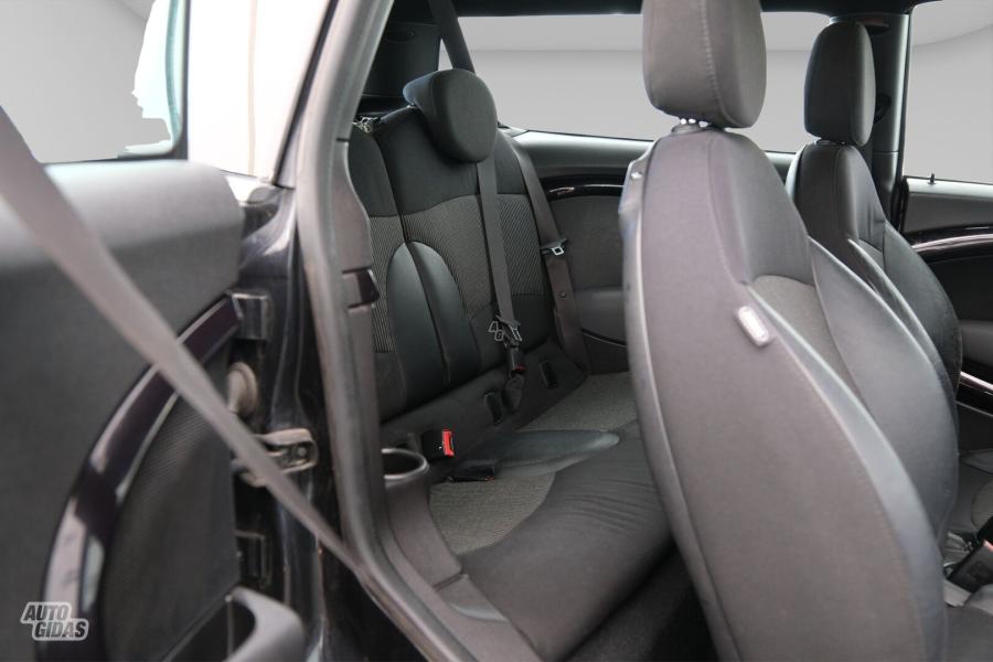 MINI Clubman 2007 Kauņa, ar dzinēja tilpumu 1.60 L un nobraukumu 265 tūkst. km par 4590 €, foto 10 vietnē AUTOMOTO.COM.LV