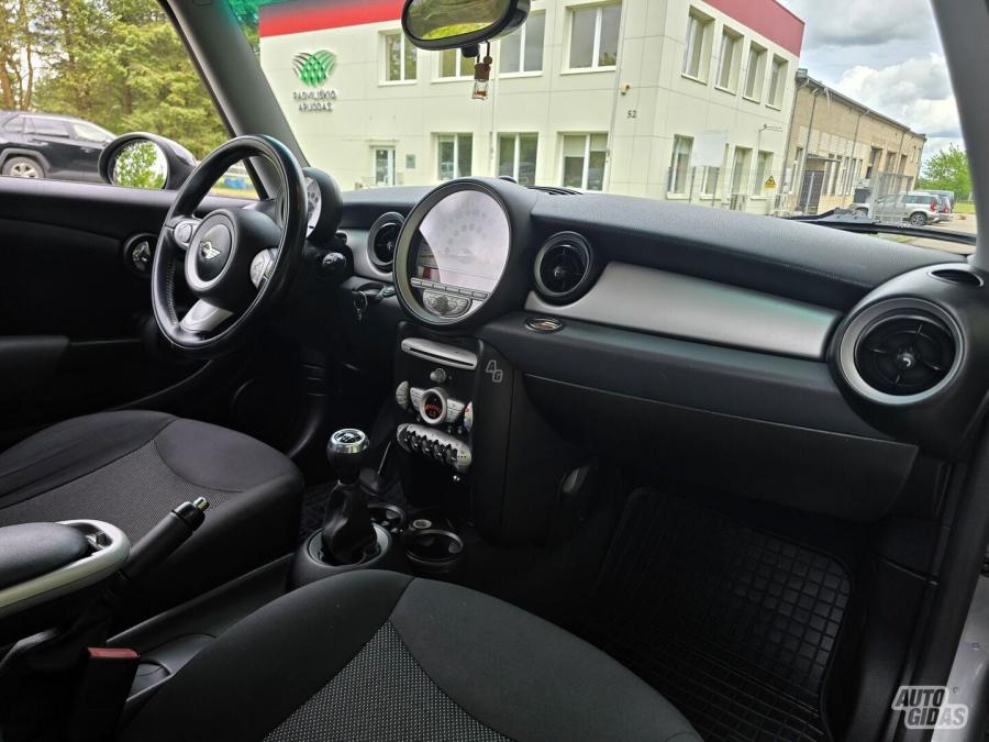 MINI Clubman 2009 in Radviliskis, with an engine capacity of 1.60 L and mileage of 338 thousand km for 2490 €, photo 21 on AUTOMOTO.COM.LV
