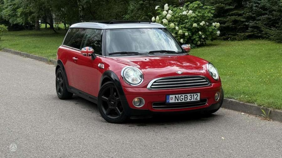 Sarkans MINI Clubman 2010 Viļņa, ar dzinēja tilpumu 1.60 L un nobraukumu 200 tūkst. km par 3950 €, foto 1 vietnē AUTOMOTO.COM.LV