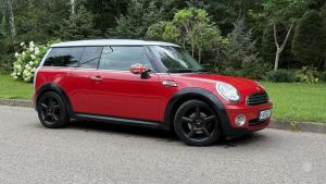 Sarkans MINI Clubman 2010 Viļņa, ar dzinēja tilpumu 1.60 L un nobraukumu 200 tūkst. km par 3950 €, foto 4 vietnē AUTOMOTO.COM.LV