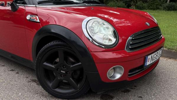 Sarkans MINI Clubman 2010 Viļņa, ar dzinēja tilpumu 1.60 L un nobraukumu 200 tūkst. km par 3950 €, foto 4 vietnē AUTOMOTO.COM.LV