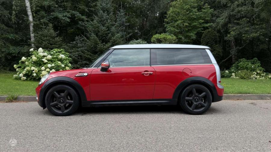 Sarkans MINI Clubman 2010 Viļņa, ar dzinēja tilpumu 1.60 L un nobraukumu 200 tūkst. km par 3950 €, foto 13 vietnē AUTOMOTO.COM.LV