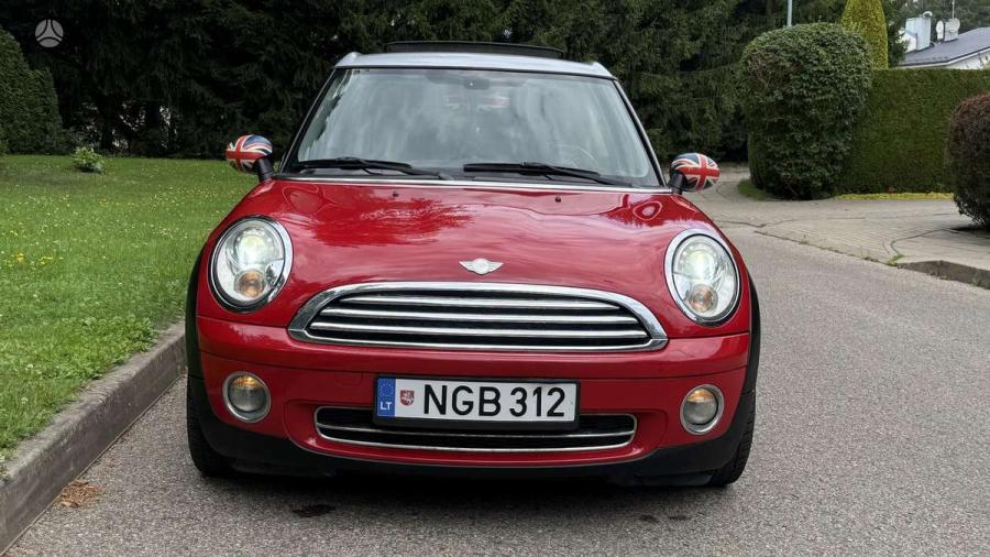 Sarkans MINI Clubman 2010 Viļņa, ar dzinēja tilpumu 1.60 L un nobraukumu 200 tūkst. km par 3950 €, foto 14 vietnē AUTOMOTO.COM.LV