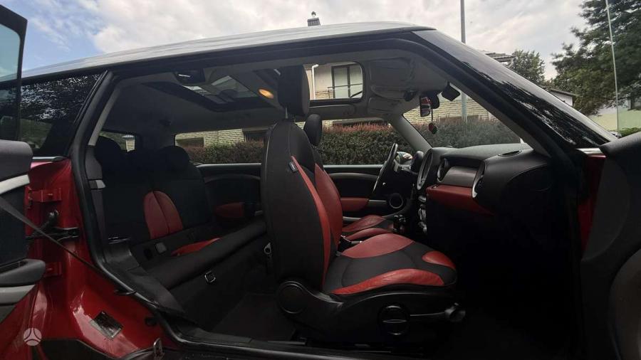 Sarkans MINI Clubman 2010 Viļņa, ar dzinēja tilpumu 1.60 L un nobraukumu 200 tūkst. km par 3950 €, foto 20 vietnē AUTOMOTO.COM.LV
