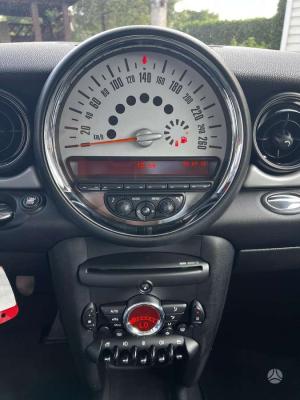 Sarkans MINI Clubman 2011 Ukmergė, ar dzinēja tilpumu 1.60 L un nobraukumu 228 tūkst. km par 3350 €, foto 16 vietnē AUTOMOTO.COM.LV