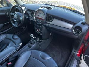 Sarkans MINI Clubman 2011 Ukmergė, ar dzinēja tilpumu 1.60 L un nobraukumu 228 tūkst. km par 3250 €, foto 17 vietnē AUTOMOTO.COM.LV