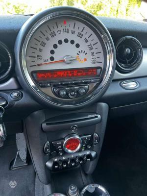 Sarkans MINI Clubman 2011 Ukmergė, ar dzinēja tilpumu 1.60 L un nobraukumu 228 tūkst. km par 3250 €, foto 22 vietnē AUTOMOTO.COM.LV
