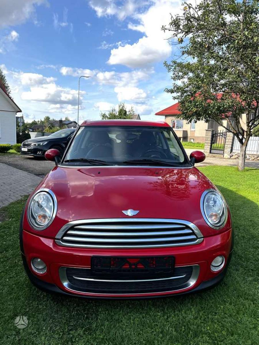 Sarkans MINI Clubman 2011 Ukmergė, ar dzinēja tilpumu 1.60 L un nobraukumu 228 tūkst. km par 3150 €, foto 9 vietnē AUTOMOTO.COM.LV