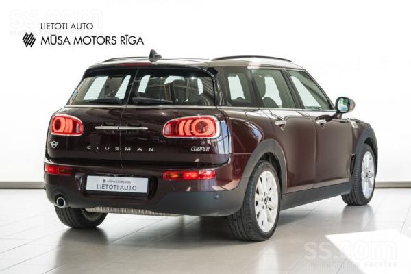 Red MINI Clubman 2020 in Riga, with an engine capacity of 1.50 L and mileage of 61 thousand km for 15900 €, photo 2 on AUTOMOTO.COM.LV