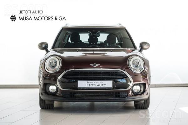 Red MINI Clubman 2020 in Riga, with an engine capacity of 1.50 L and mileage of 61 thousand km for 15900 €, photo 3 on AUTOMOTO.COM.LV