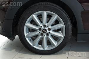 Sarkans MINI Clubman 2020 Rīga, ar dzinēja tilpumu 1.50 L un nobraukumu 61 tūkst. km par 15900 €, foto 12 vietnē AUTOMOTO.COM.LV