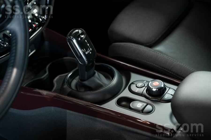 Sarkans MINI Clubman 2020 Rīga, ar dzinēja tilpumu 1.50 L un nobraukumu 61 tūkst. km par 15900 €, foto 16 vietnē AUTOMOTO.COM.LV