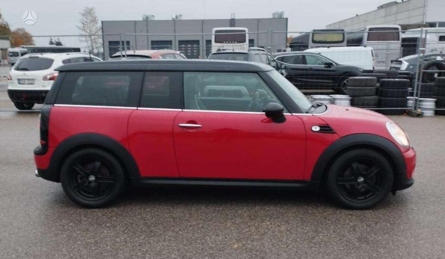 Sarkans MINI Clubman 2013 Marijampole, ar dzinēja tilpumu 1.60 L un nobraukumu 200 tūkst. km par 4900 €, foto 3 vietnē AUTOMOTO.COM.LV