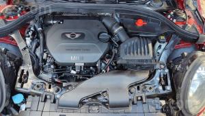 Red MINI Clubman 2016 in Riga, with an engine capacity of 2.00 L and mileage of 199 thousand km for 9500 €, photo 30 on AUTOMOTO.COM.LV