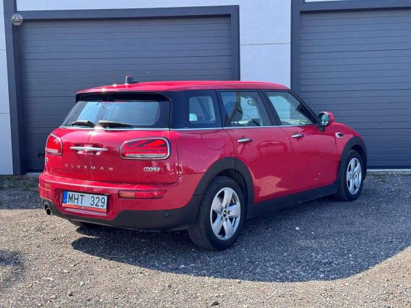 Red MINI Clubman 2022 in Vilnius, with an engine capacity of 1.50 L and mileage of 190 thousand km for 10900 €, photo 4 on AUTOMOTO.COM.LV