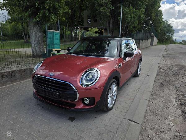 Sarkans MINI Clubman 2023 Viļņa, ar dzinēja tilpumu 1.50 L un nobraukumu 189 tūkst. km par 15800 €, foto  vietnē AUTOMOTO.COM.LV