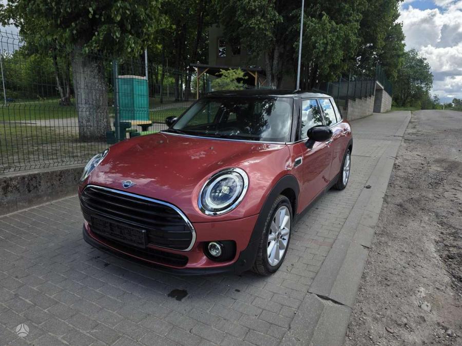 Sarkans MINI Clubman 2023 Viļņa, ar dzinēja tilpumu 1.50 L un nobraukumu 189 tūkst. km par 15800 €, foto 1 vietnē AUTOMOTO.COM.LV