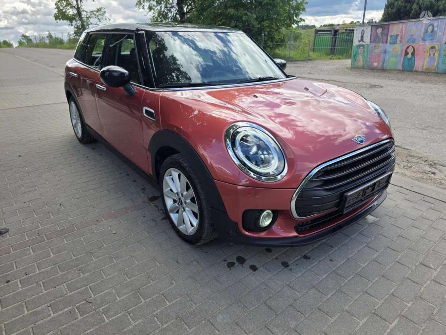 Sarkans MINI Clubman 2023 Viļņa, ar dzinēja tilpumu 1.50 L un nobraukumu 189 tūkst. km par 15800 €, foto 5 vietnē AUTOMOTO.COM.LV