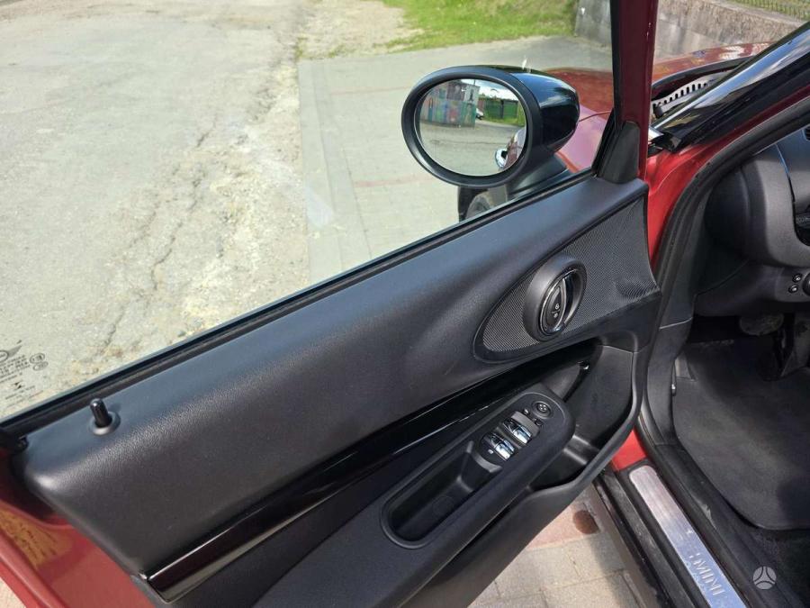 Sarkans MINI Clubman 2023 Viļņa, ar dzinēja tilpumu 1.50 L un nobraukumu 189 tūkst. km par 15800 €, foto 9 vietnē AUTOMOTO.COM.LV