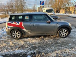 MINI Clubman 2008 in Riga, with an engine capacity of 1.60 L and mileage of 225 thousand km for 4500 €, photo 4 on AUTOMOTO.COM.LV