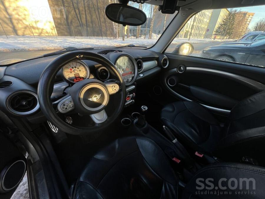 MINI Clubman 2008 in Riga, with an engine capacity of 1.60 L and mileage of 225 thousand km for 4500 €, photo 11 on AUTOMOTO.COM.LV