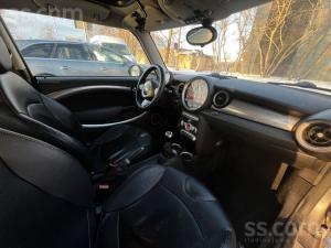 MINI Clubman 2008 in Riga, with an engine capacity of 1.60 L and mileage of 225 thousand km for 4500 €, photo 12 on AUTOMOTO.COM.LV