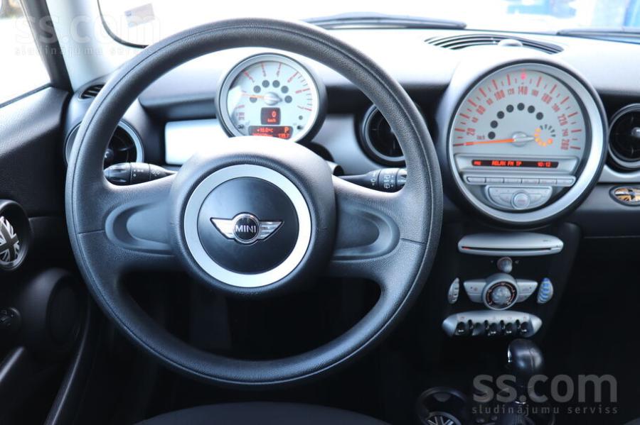 MINI Clubman 2009 in Riga, with an engine capacity of 1.60 L and mileage of 261 thousand km for 4450 €, photo 27 on AUTOMOTO.COM.LV
