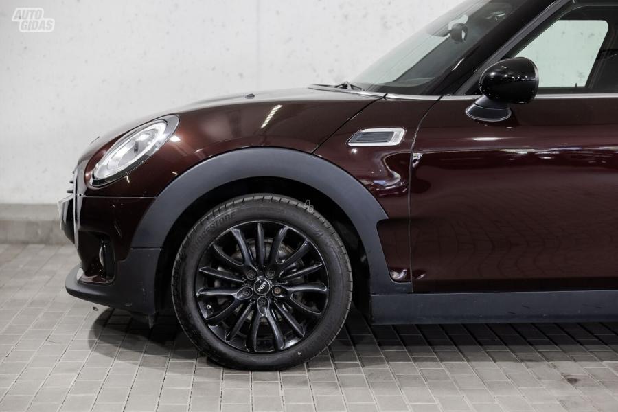 Violet MINI Clubman 2018 in Vilnius, with an engine capacity of 1.50 L and mileage of 89 thousand km for 11881 €, photo 6 on AUTOMOTO.COM.LV