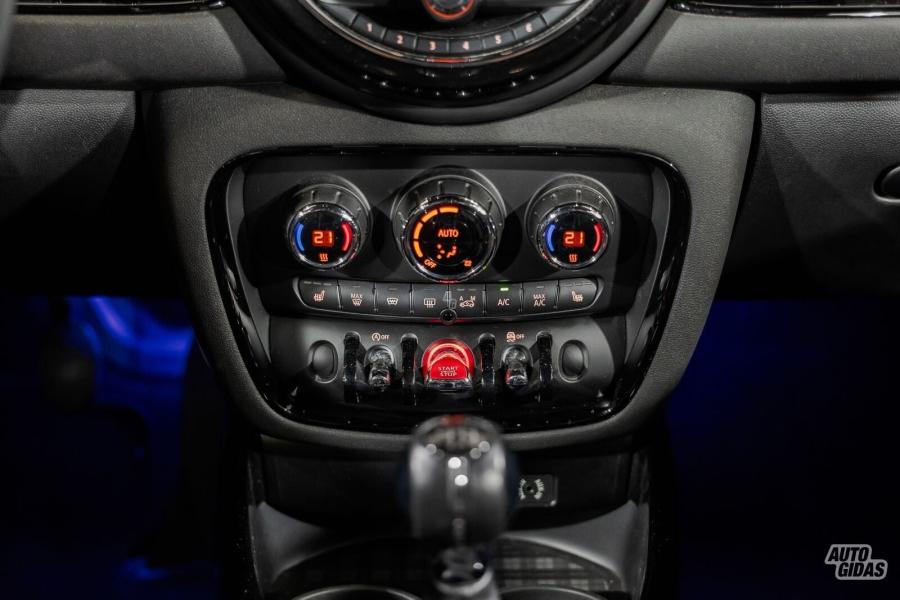 Violet MINI Clubman 2018 in Vilnius, with an engine capacity of 1.50 L and mileage of 89 thousand km for 11881 €, photo 16 on AUTOMOTO.COM.LV