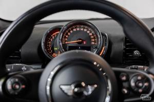 Violet MINI Clubman 2018 in Vilnius, with an engine capacity of 1.50 L and mileage of 89 thousand km for 11881 €, photo 18 on AUTOMOTO.COM.LV