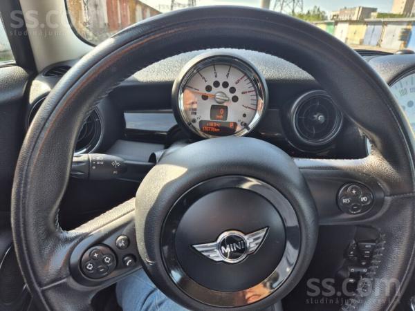 Balts MINI Clubman 2012 Rīga, ar dzinēja tilpumu 2.00 L un nobraukumu 177 tūkst. km par 6750 €, foto 8 vietnē AUTOMOTO.COM.LV