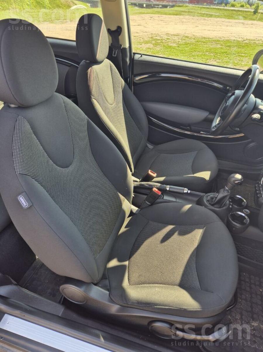 Balts MINI Clubman 2012 Rīga, ar dzinēja tilpumu 2.00 L un nobraukumu 177 tūkst. km par 6750 €, foto 24 vietnē AUTOMOTO.COM.LV