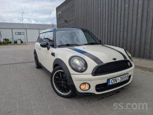 White MINI Clubman 2007 in Jelgava, with an engine capacity of 1.60 L and mileage of 348 thousand km for 2700 €, photo  on AUTOMOTO.COM.LV