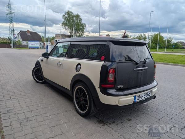 White MINI Clubman 2007 in Jelgava, with an engine capacity of 1.60 L and mileage of 348 thousand km for 2700 €, photo 2 on AUTOMOTO.COM.LV