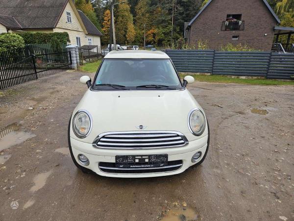 Balts MINI Clubman 2008 Kauņa, ar dzinēja tilpumu 1.60 L un nobraukumu 290 tūkst. km par 2350 €, foto 1 vietnē AUTOMOTO.COM.LV