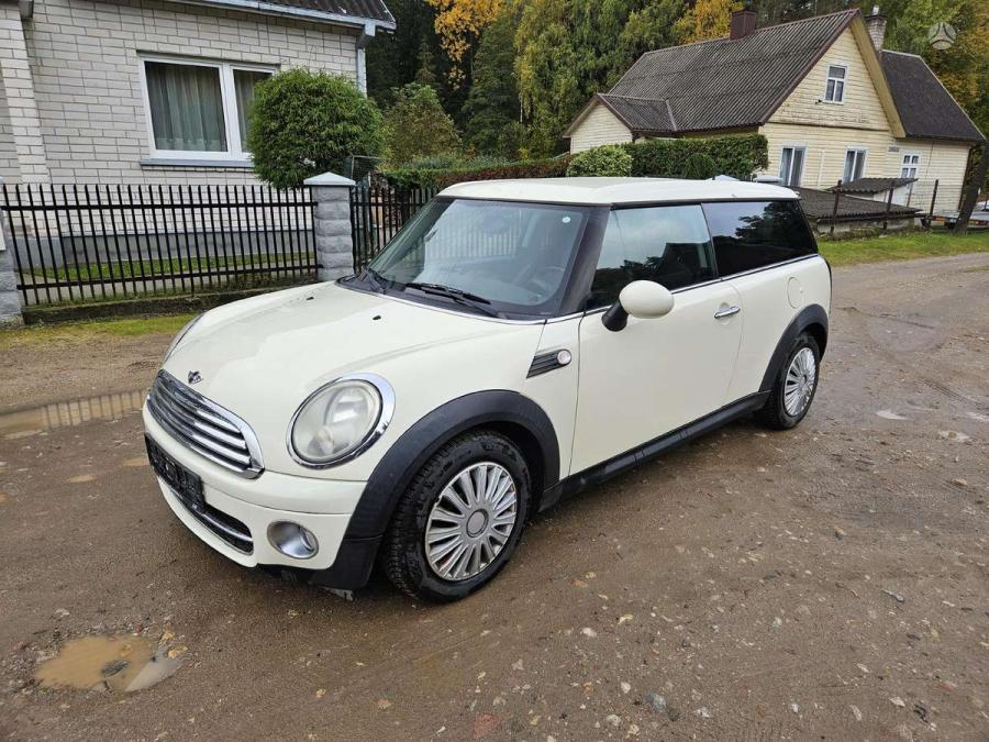 White MINI Clubman 2008 in Kaunas, with an engine capacity of 1.60 L and mileage of 290 thousand km for 2350 €, photo 12 on AUTOMOTO.COM.LV
