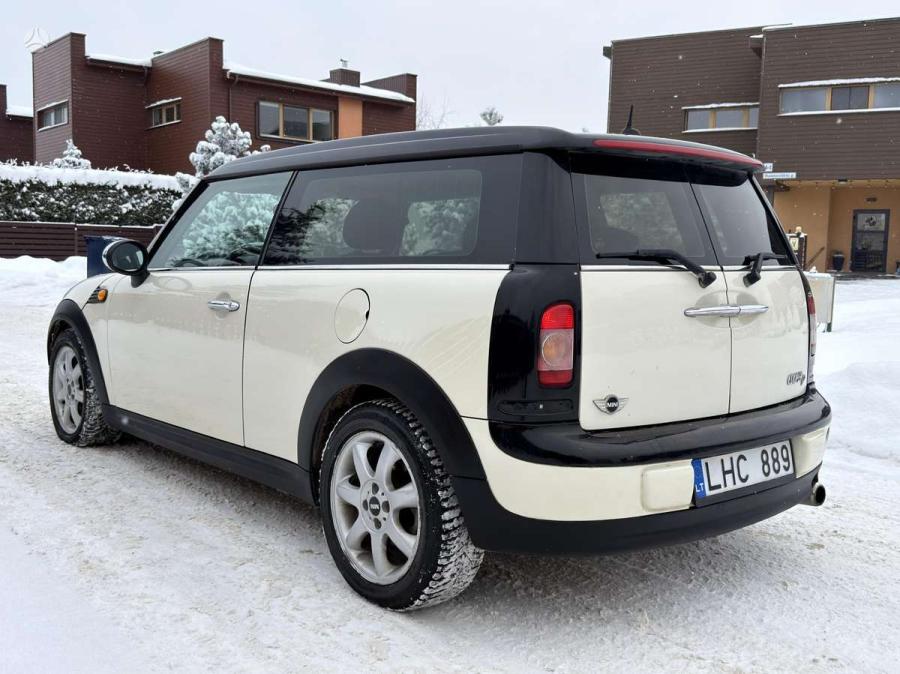 White MINI Clubman 2008 in Vilnius, with an engine capacity of 1.60 L and mileage of 251 thousand km for 2000 €, photo 4 on AUTOMOTO.COM.LV