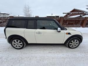 White MINI Clubman 2008 in Vilnius, with an engine capacity of 1.60 L and mileage of 251 thousand km for 2000 €, photo 8 on AUTOMOTO.COM.LV