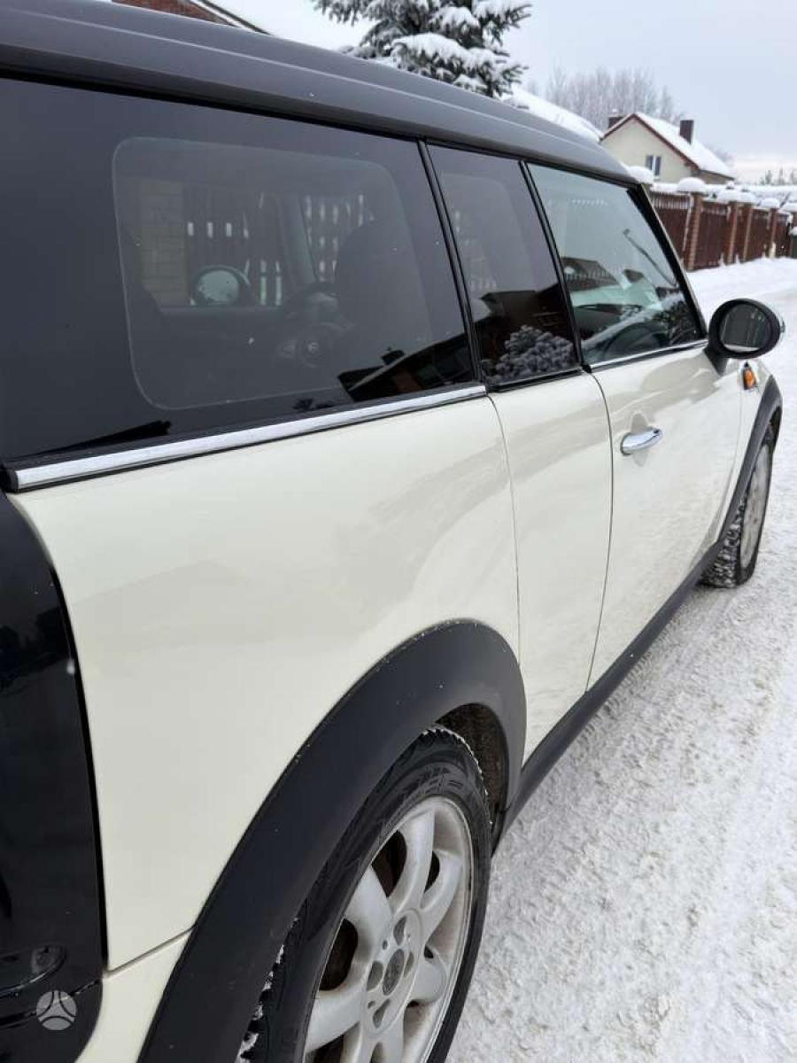 White MINI Clubman 2008 in Vilnius, with an engine capacity of 1.60 L and mileage of 251 thousand km for 2000 €, photo 10 on AUTOMOTO.COM.LV