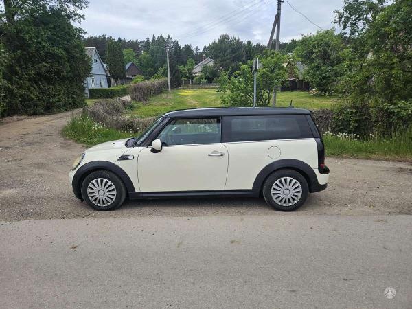 White MINI Clubman 2008 in Prienai, with an engine capacity of 1.60 L and mileage of 289 thousand km for 2250 €, photo 9 on AUTOMOTO.COM.LV