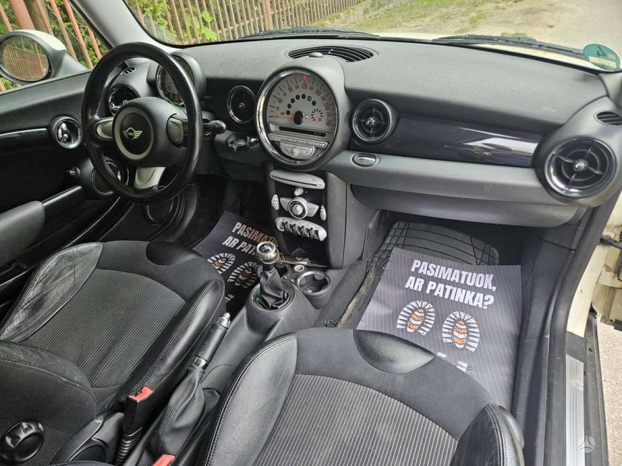 White MINI Clubman 2008 in Prienai, with an engine capacity of 1.60 L and mileage of 289 thousand km for 2250 €, photo 12 on AUTOMOTO.COM.LV