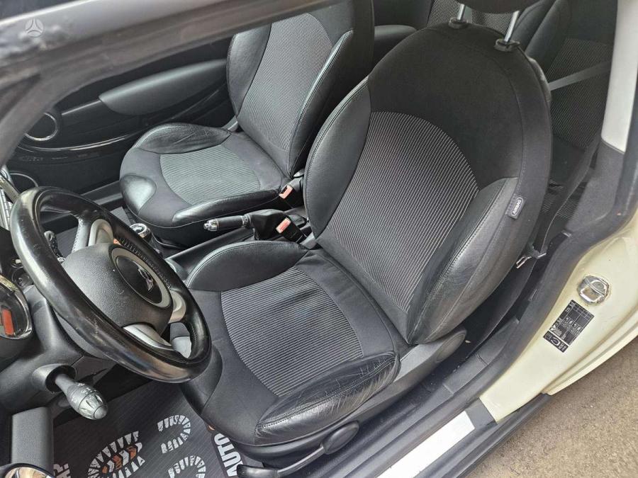 White MINI Clubman 2008 in Prienai, with an engine capacity of 1.60 L and mileage of 289 thousand km for 2250 €, photo 24 on AUTOMOTO.COM.LV
