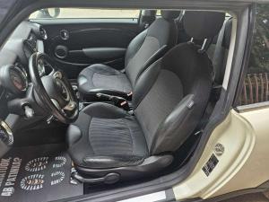 White MINI Clubman 2008 in Prienai, with an engine capacity of 1.60 L and mileage of 289 thousand km for 2250 €, photo 25 on AUTOMOTO.COM.LV