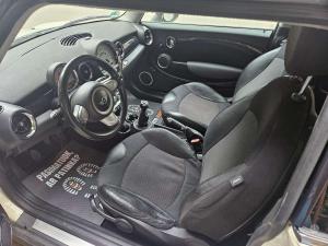 White MINI Clubman 2008 in Prienai, with an engine capacity of 1.60 L and mileage of 289 thousand km for 2250 €, photo 26 on AUTOMOTO.COM.LV