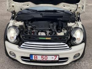 Balts MINI Clubman 2008 Rīga, ar dzinēja tilpumu 1.60 L un nobraukumu 263 tūkst. km par 3490 €, foto 16 vietnē AUTOMOTO.COM.LV