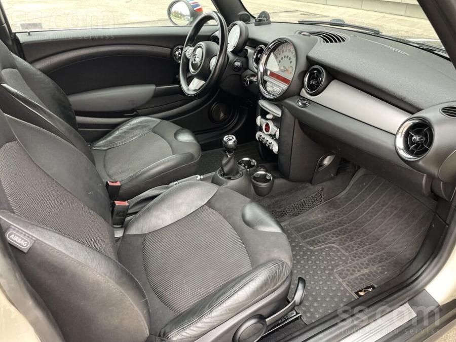 Balts MINI Clubman 2008 Rīga, ar dzinēja tilpumu 1.60 L un nobraukumu 263 tūkst. km par 3490 €, foto 20 vietnē AUTOMOTO.COM.LV