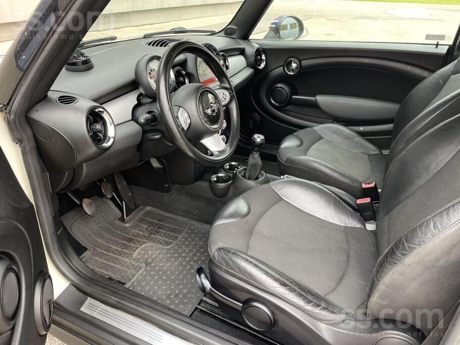 Balts MINI Clubman 2008 Rīga, ar dzinēja tilpumu 1.60 L un nobraukumu 263 tūkst. km par 3490 €, foto 21 vietnē AUTOMOTO.COM.LV
