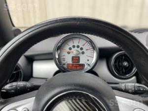 Balts MINI Clubman 2008 Rīga, ar dzinēja tilpumu 1.60 L un nobraukumu 263 tūkst. km par 3490 €, foto 26 vietnē AUTOMOTO.COM.LV